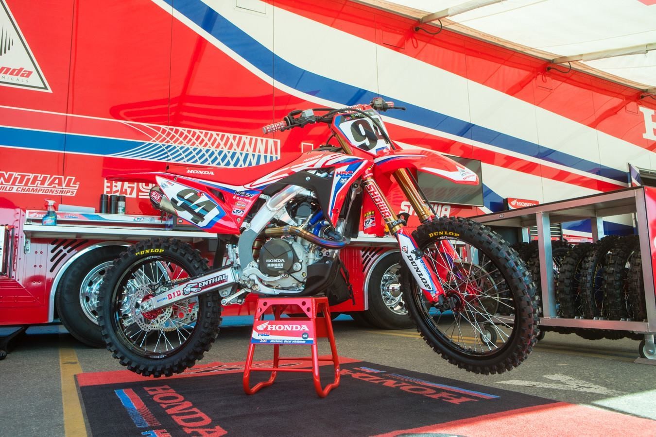 Honda Graphics: How Do They Reflect the Evolution of Motorcycle Design ...